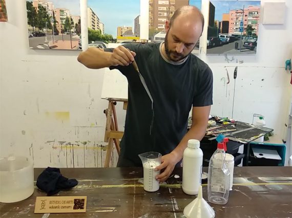 Fijador de grafito para pintar un cuadro al óleo o acrílico. - viviendo ...